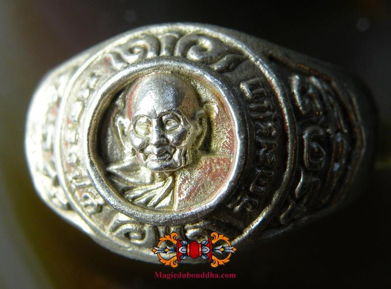Amulettes Thaï du Très Vénérable LP Dooh.| La Magie du Bouddha.