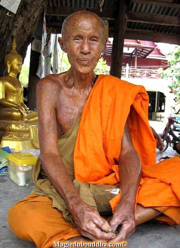 Pa Yant du Très Vénérable LP Puthitajaro (LP Suwang).| La Magie du Bouddha.