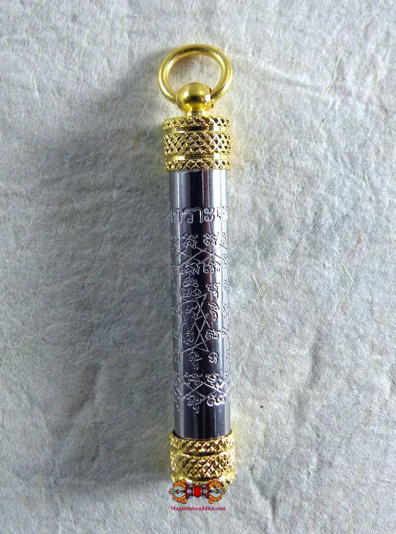 Puissante amulette protectrice Takut Yant Kropetch - Armure de diamant ...